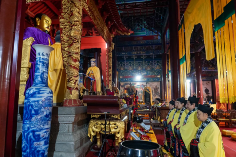 Transmission of Precepts for Daoist Disciples at the Jing Le Palace on ...